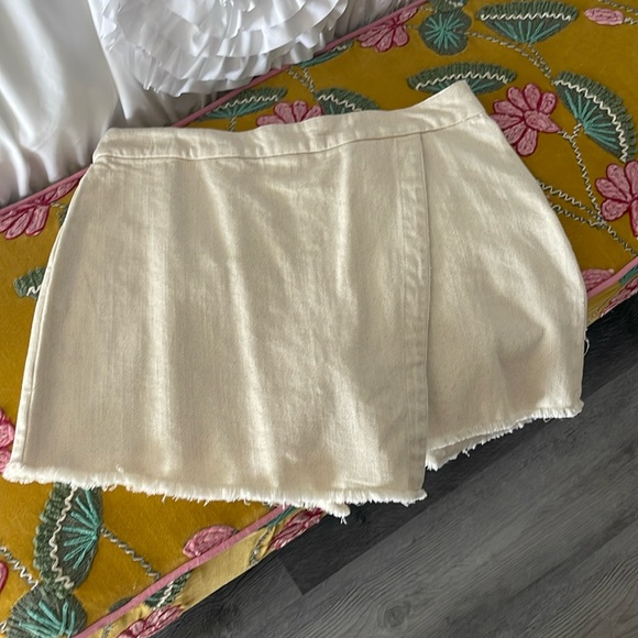 Sage | Shorts | Sage The Label Cream Colored Denim Skort | Poshmark